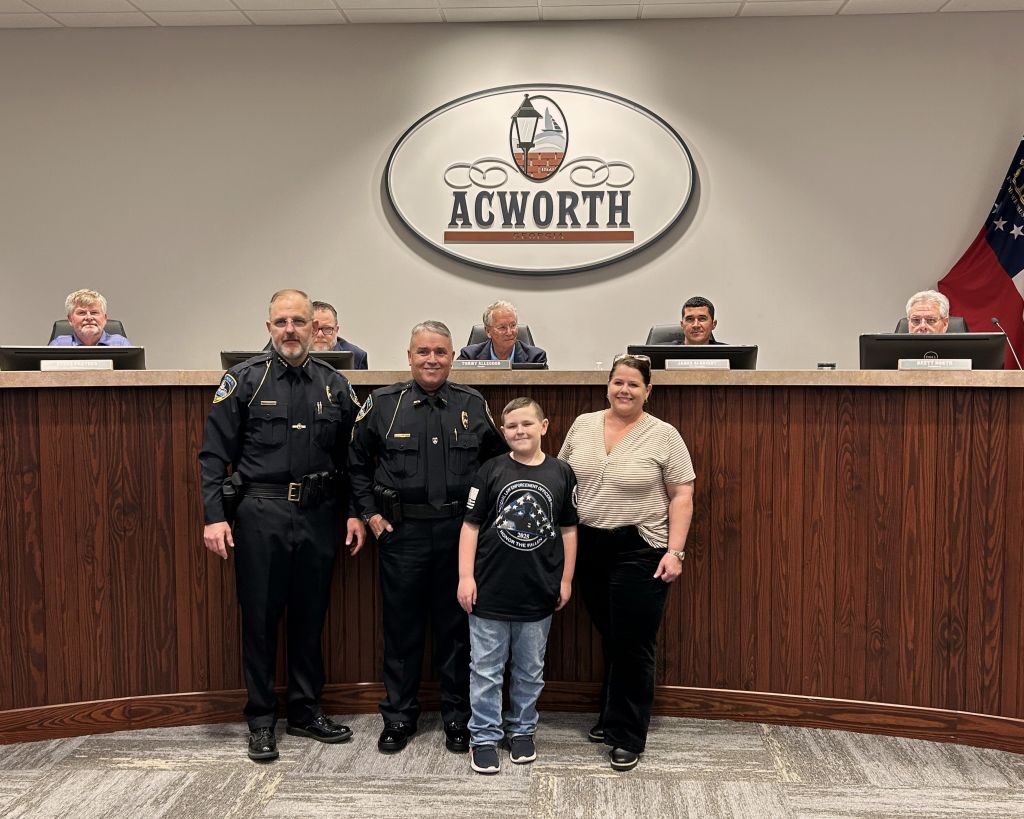 Oath of Office Administered to Corporal Jeramy Towe – City of Acworth, GA